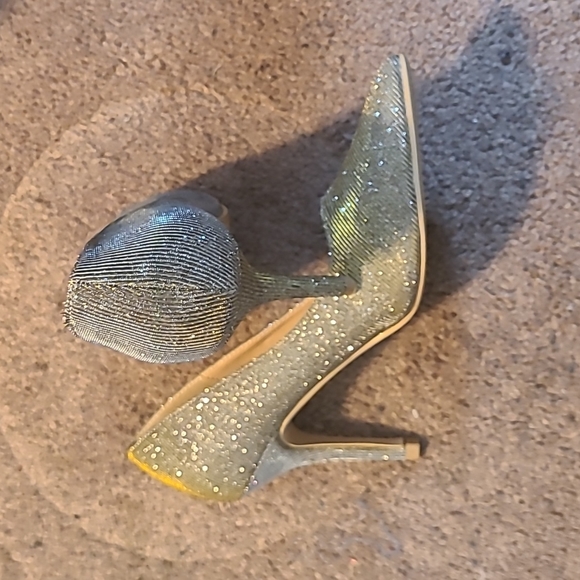 Atmosphere | Shoes | Gold Iridescent Heels | Poshmark